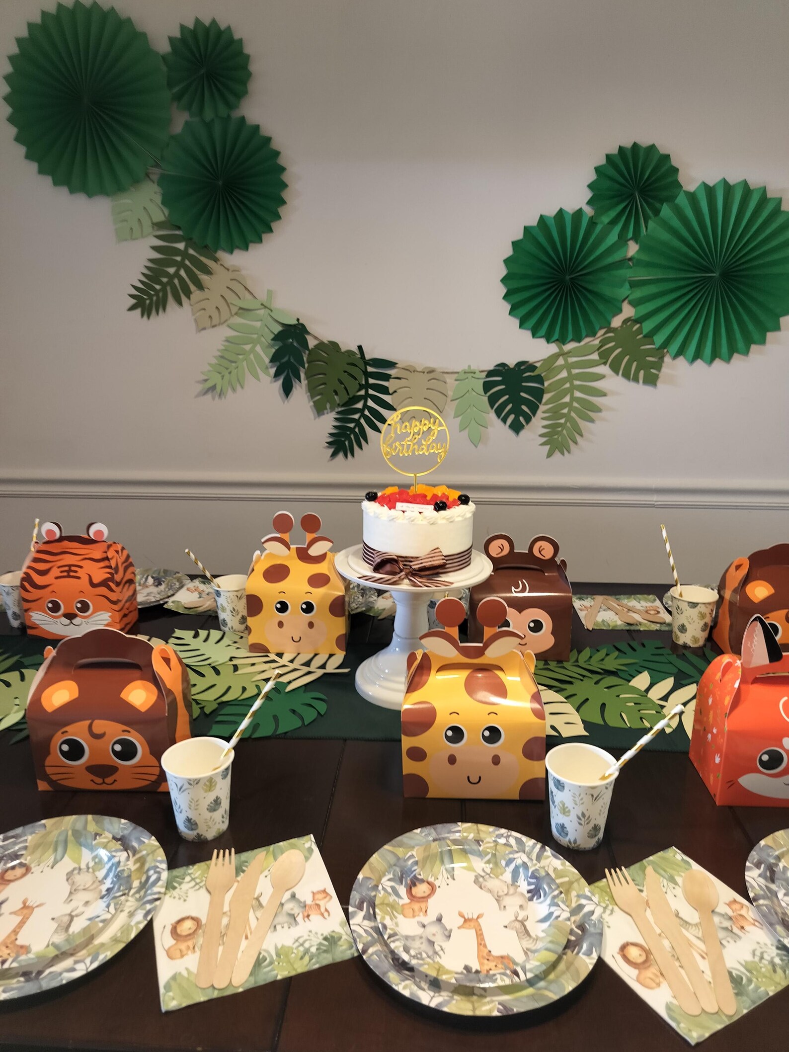 Essential Jungle Party in a Box Kit to 16 Guests/ Complete Party for ...