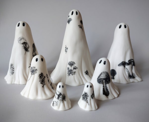 Cute Halloween Resin Ghosts Décor orange Ghost, Green Ghost, Purple ...