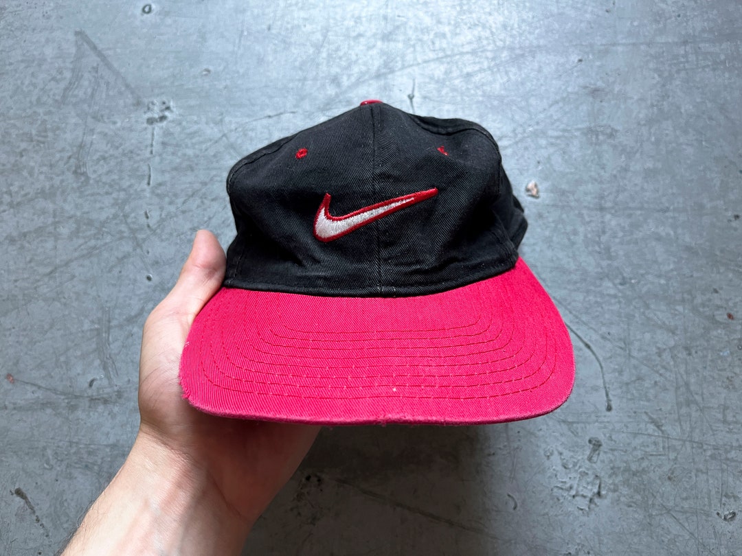 Vintage Nike Hat, 90s Bootleg Swoosh Embroidery Black Red Snapback Cap ...