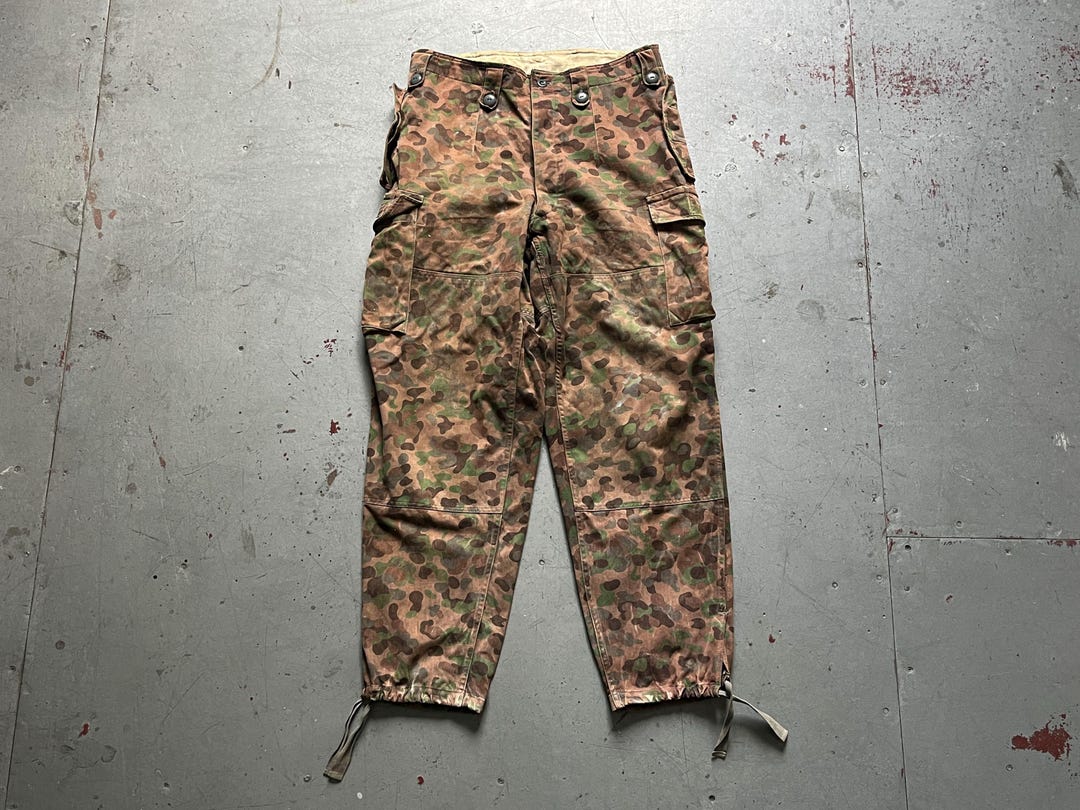 Pea Dot Camo Pants, 70s Vintage 1975 Austrian Army HBA Erbsenmuster ...