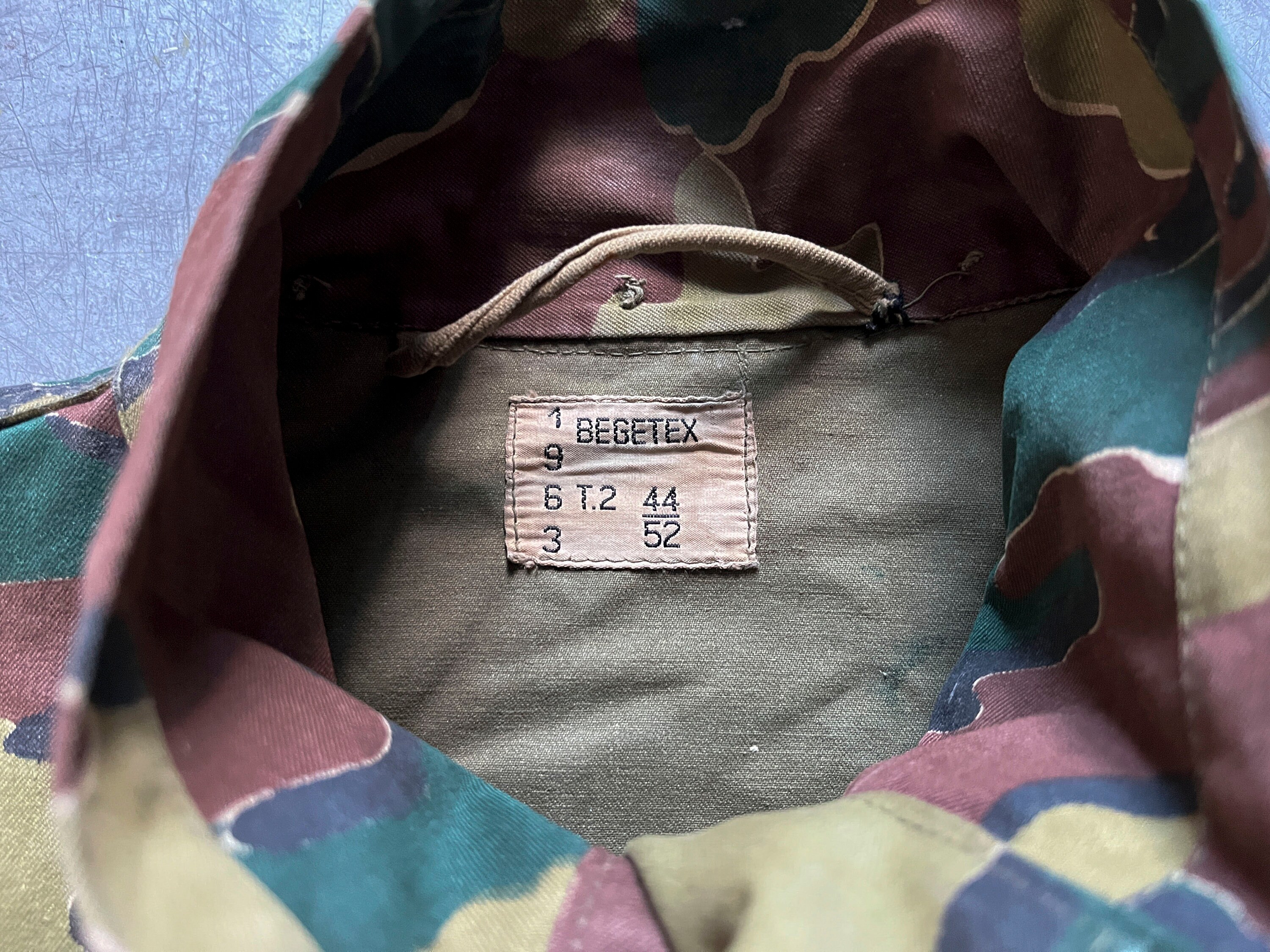 60s Vintage 1960s Belgian Army Jigsaw Camo Airborne Paratrooper Smock ...