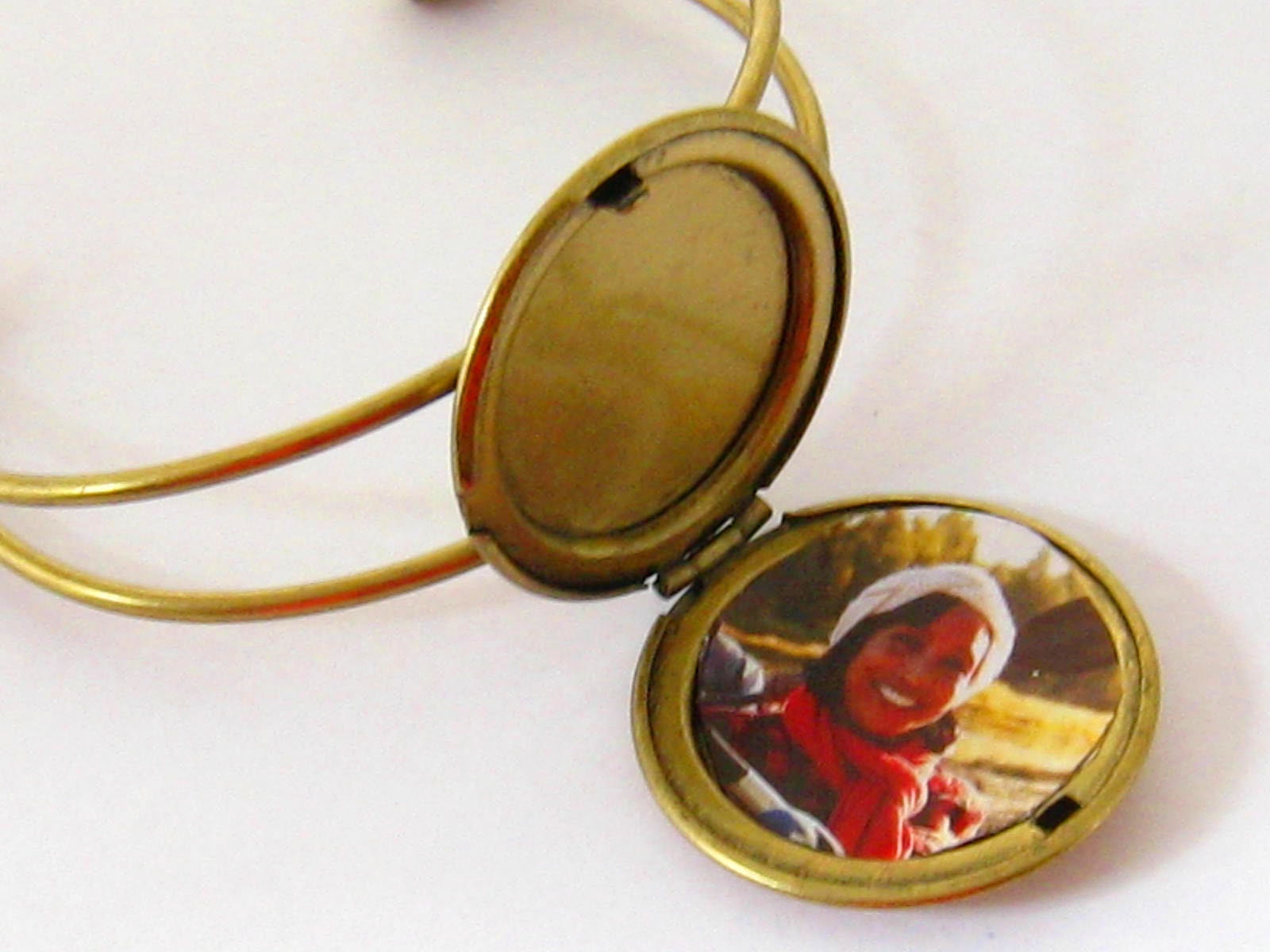 Photo Locket Bracelet, Picture Locket Bangle, Victorian Jewelry ...