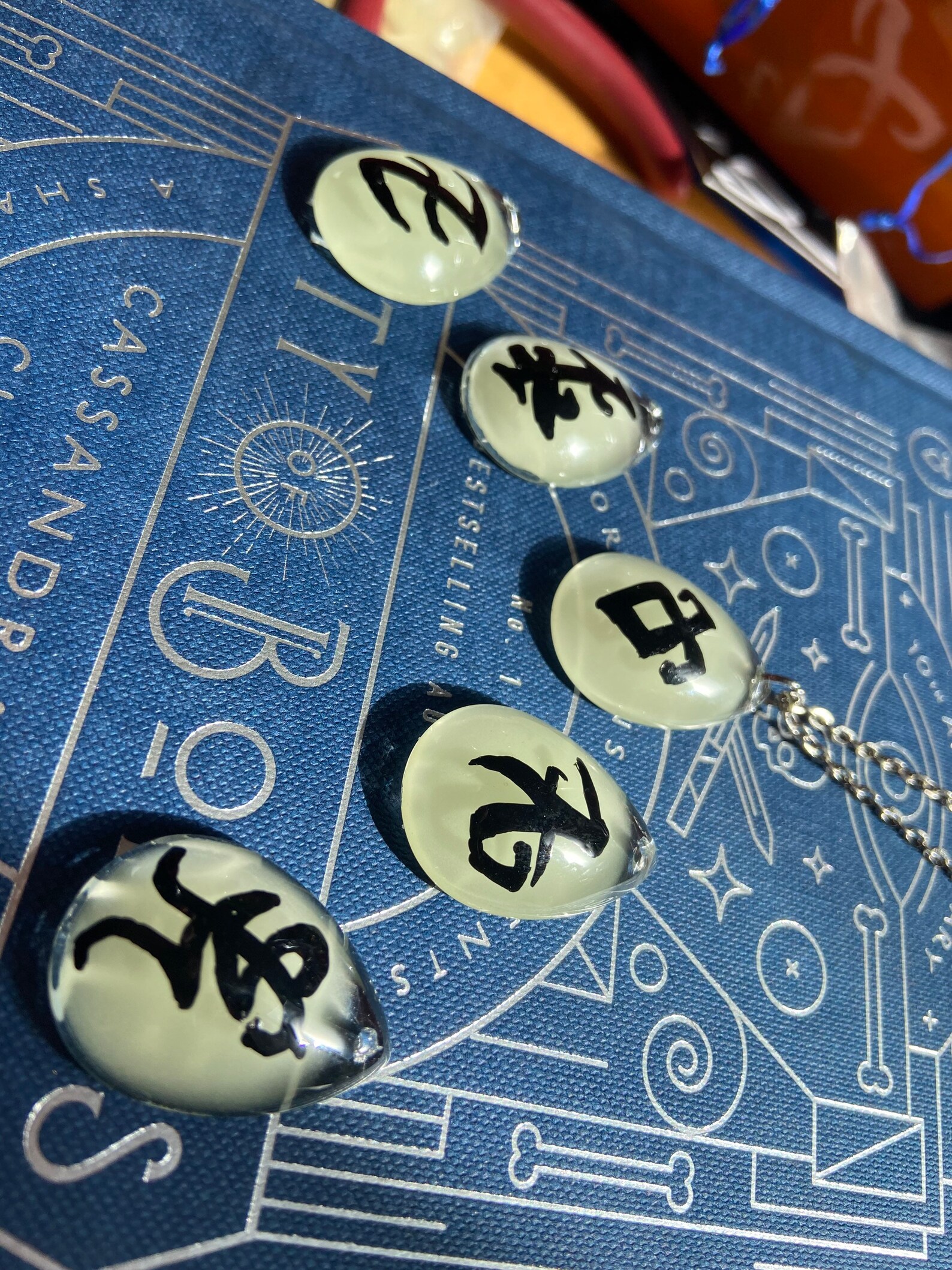 Witchlight Rune Pendant Necklace Shadowhunters the Mortal - Etsy