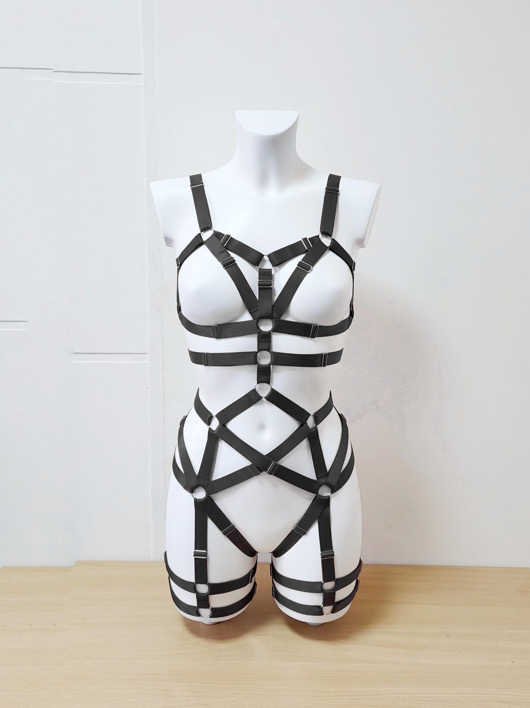 Harness Woman Outfit, Chest Harness for Women, Top Harness Belt ...