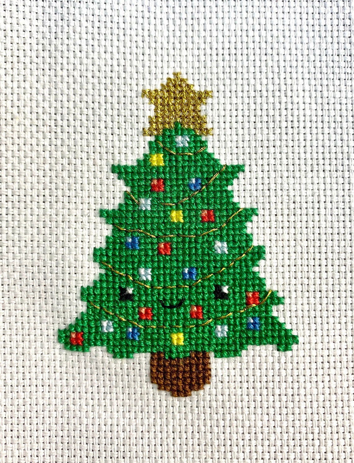 Cute Kawaii Christmas Tree Cross Stitch Pattern | Christmassy Tree ...