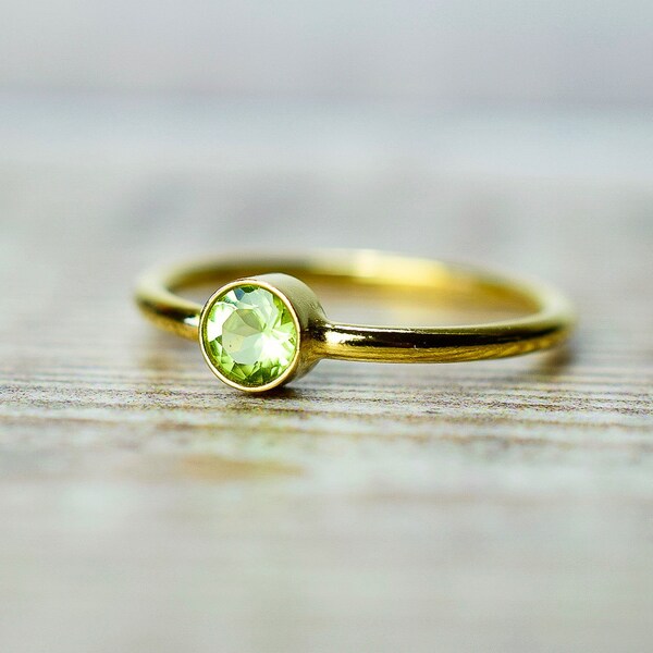 Gold Peridot Ring - Etsy
