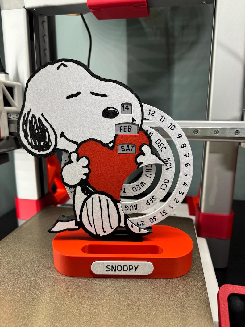 Snoopy Hugging Heart Perpetual Desk Calendar – Double-sided Rotating ...