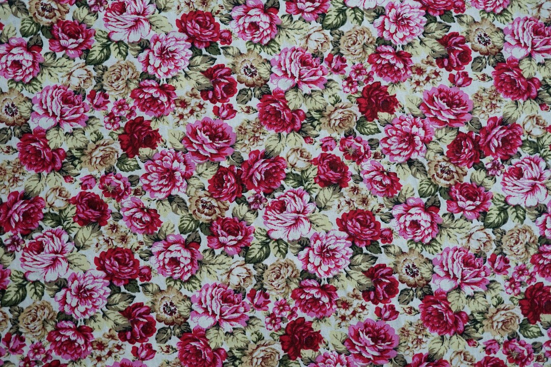 Stoff: Pink Roses Garden Großpackung rosa Blumen Rosen, Kleidchen ...