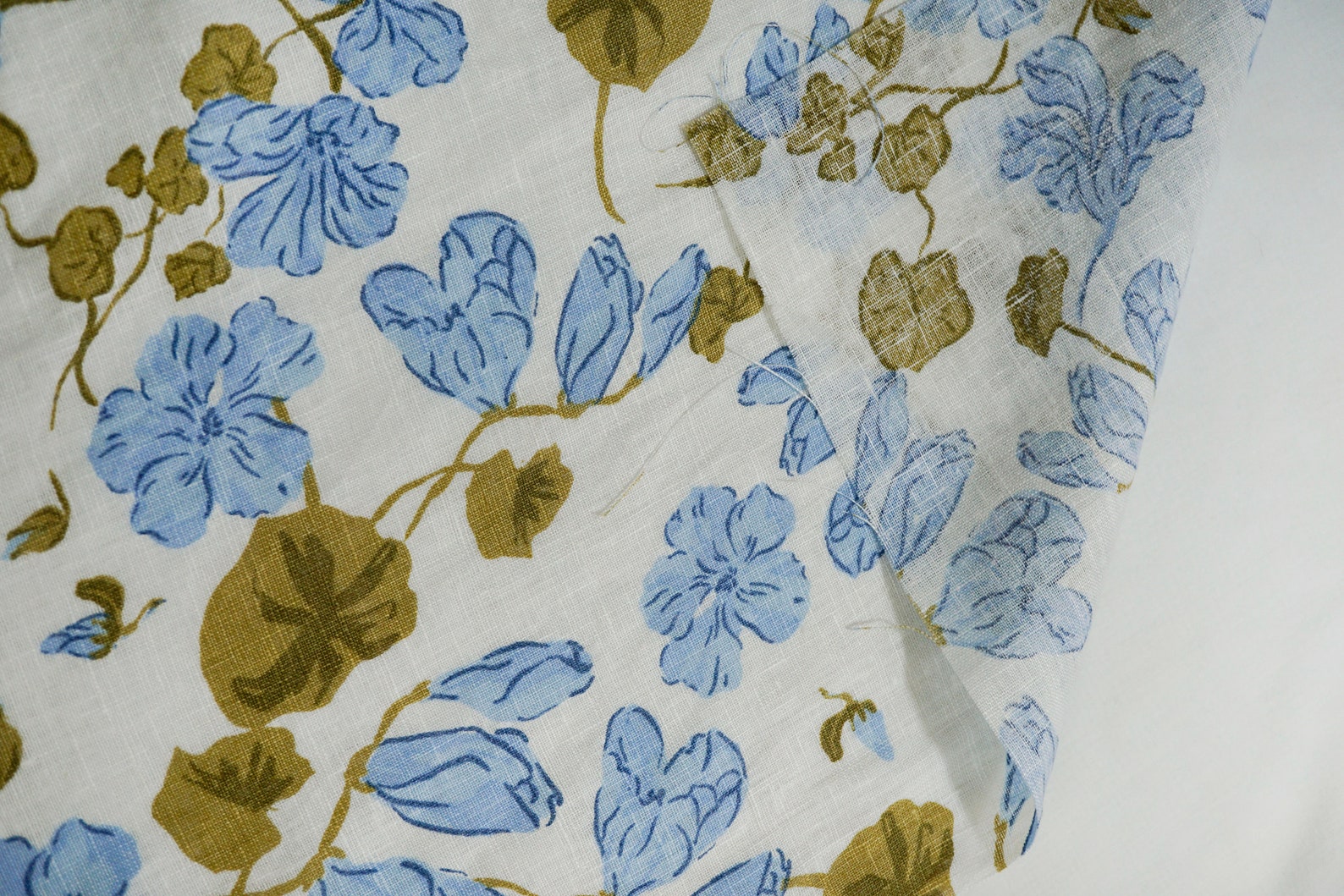 Fabric: Linen "blue Kisses" - by the Yard | Floral Print Fabric, Purple ...