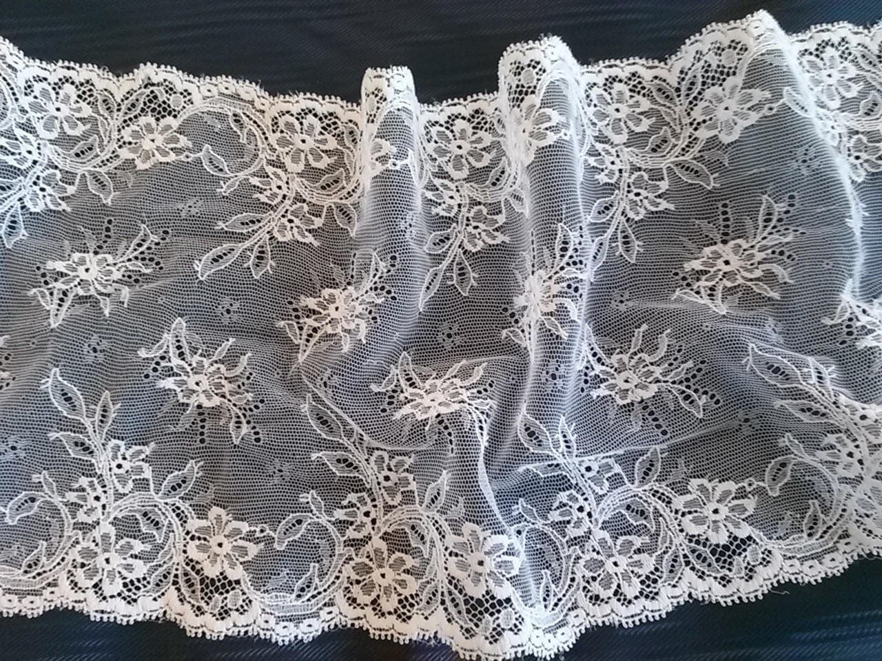 Calais Lace, Haute Couture White Calais Lace, Scalloped Edges on Tulle ...