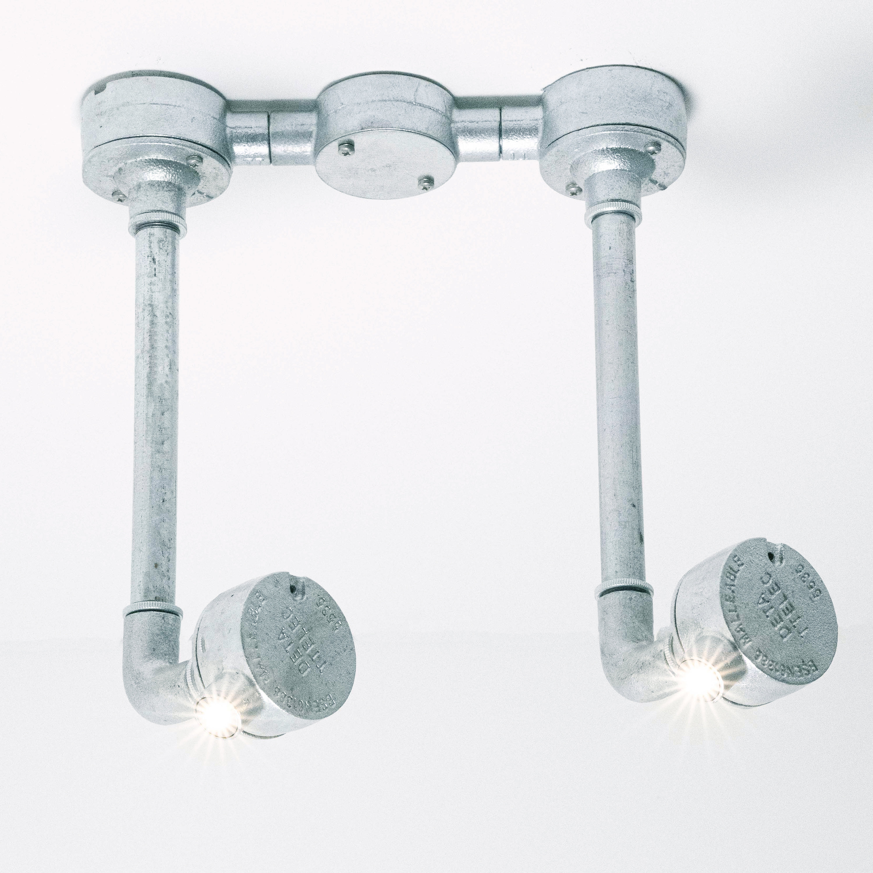 Industrial Spotlight Conduit Box Spot Double. 2 Way Adjustable ...