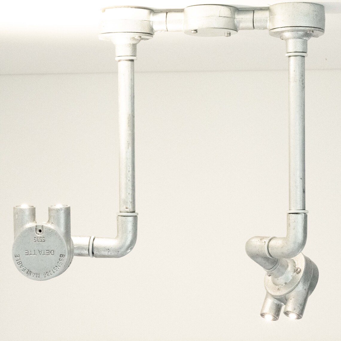 Industrial Spotlight Conduit Box Spot Twin Double. 2 Way Adjustable ...