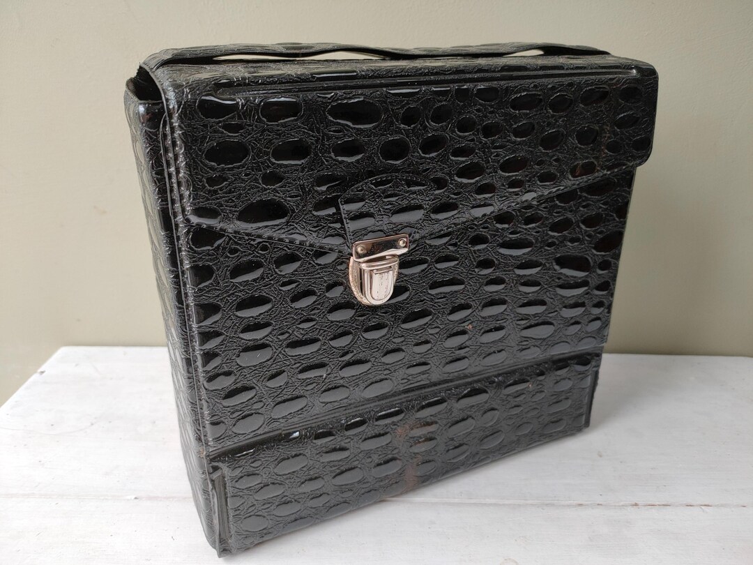 Vintage Textures Black and Chrome Singles/ 7" Vinyl Record Carry Case ...