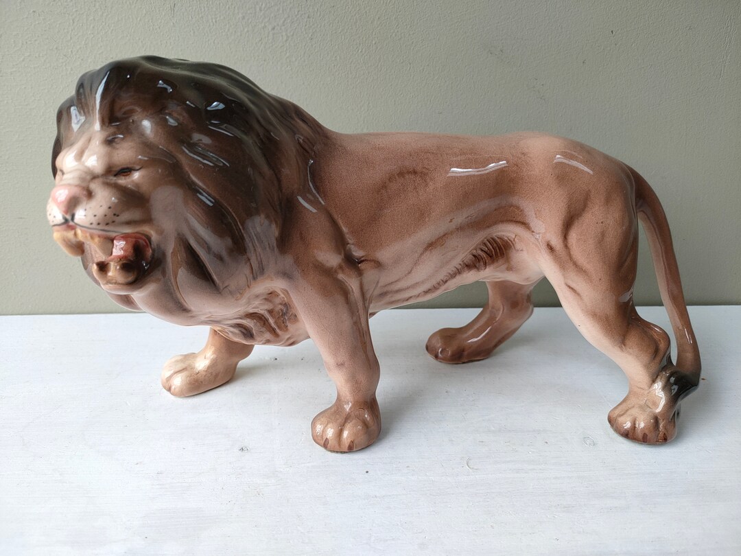 Stunning Vintage Figurine of a Lion in Melba Ware by H A Wain and Sons ...