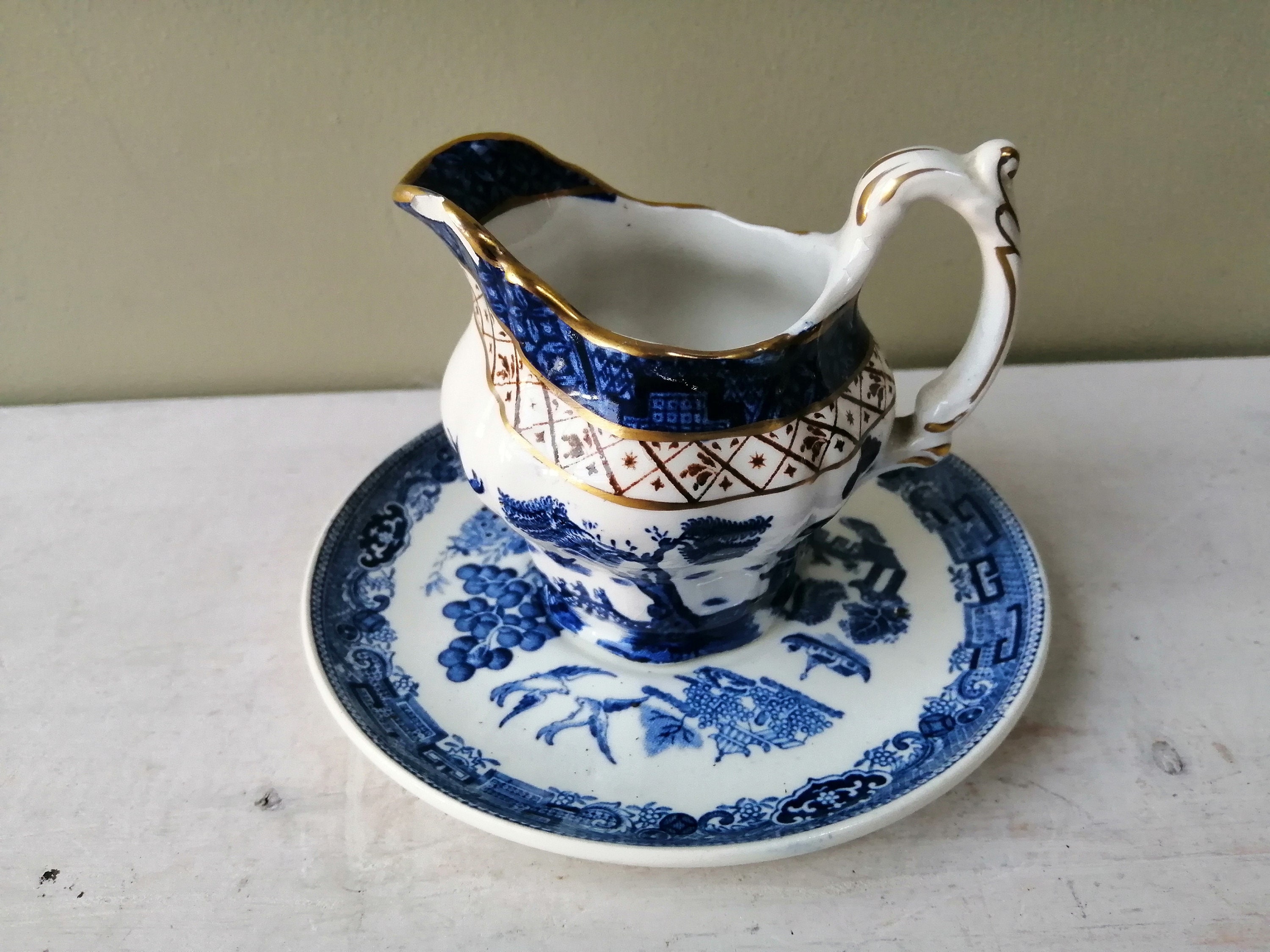 Lovely Ceramic Indoor or Outdoor Willow Pattern Planter. Made From ...