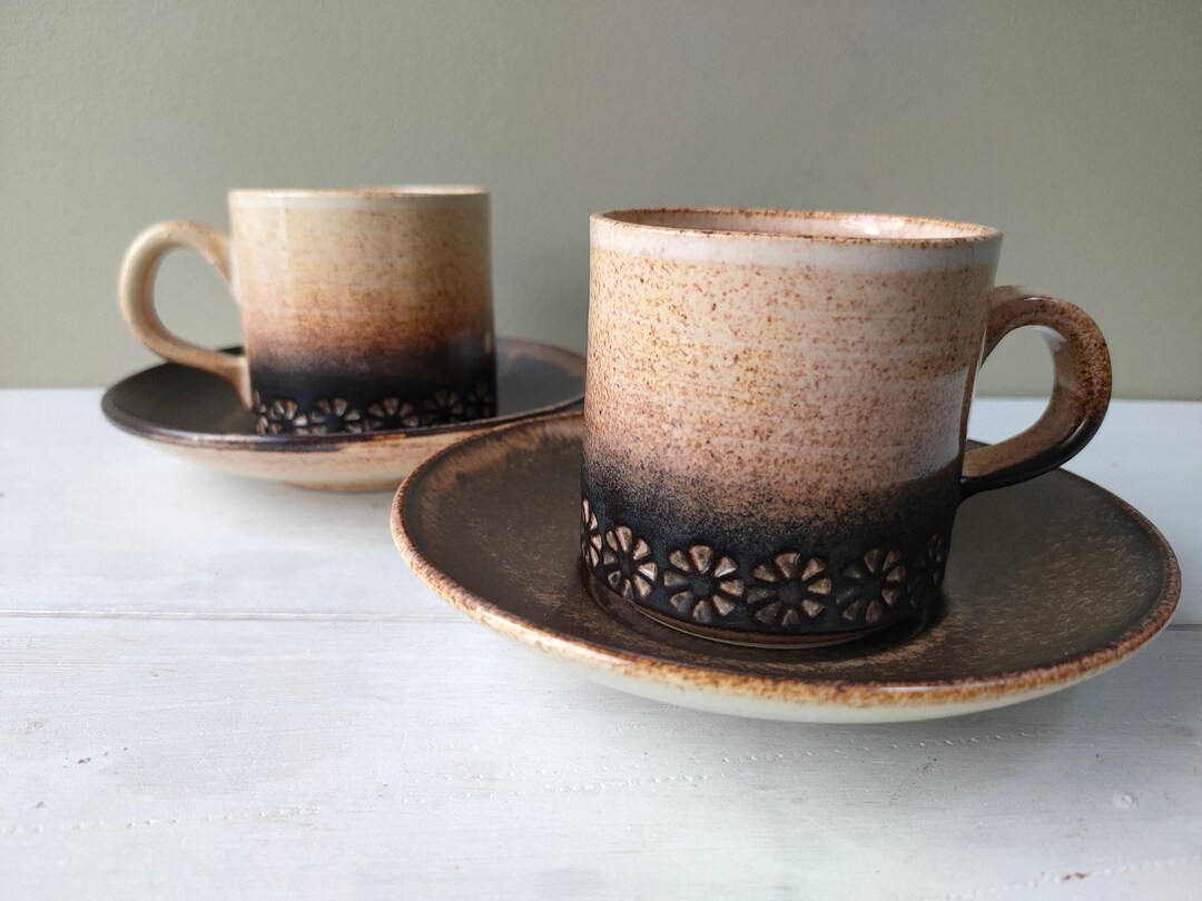 Beautiful Pair of Vintage Iden Pottery, Rye, Sussex Teacups and Saucers ...