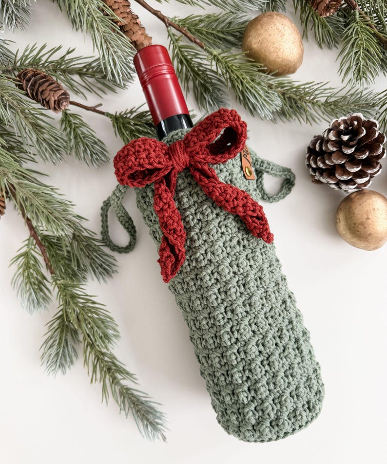 CROCHET PATTERN & VIDEO/ the Winterberry Wine Bottle Cozy, Crochet ...
