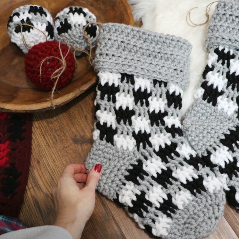 CROCHET PATTERN Rustic Farmhouse Plaid Stocking - Christmas Stocking - Etsy