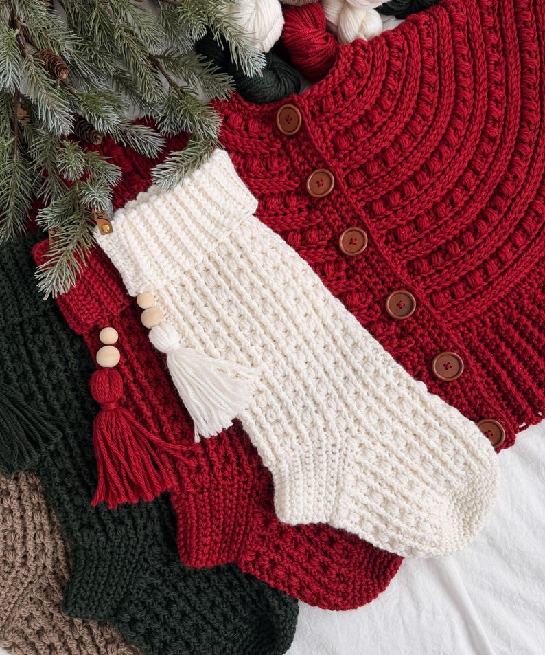 CROCHET PATTERN & VIDEO/ Snuggle Season Stocking and Tree Skirt ...