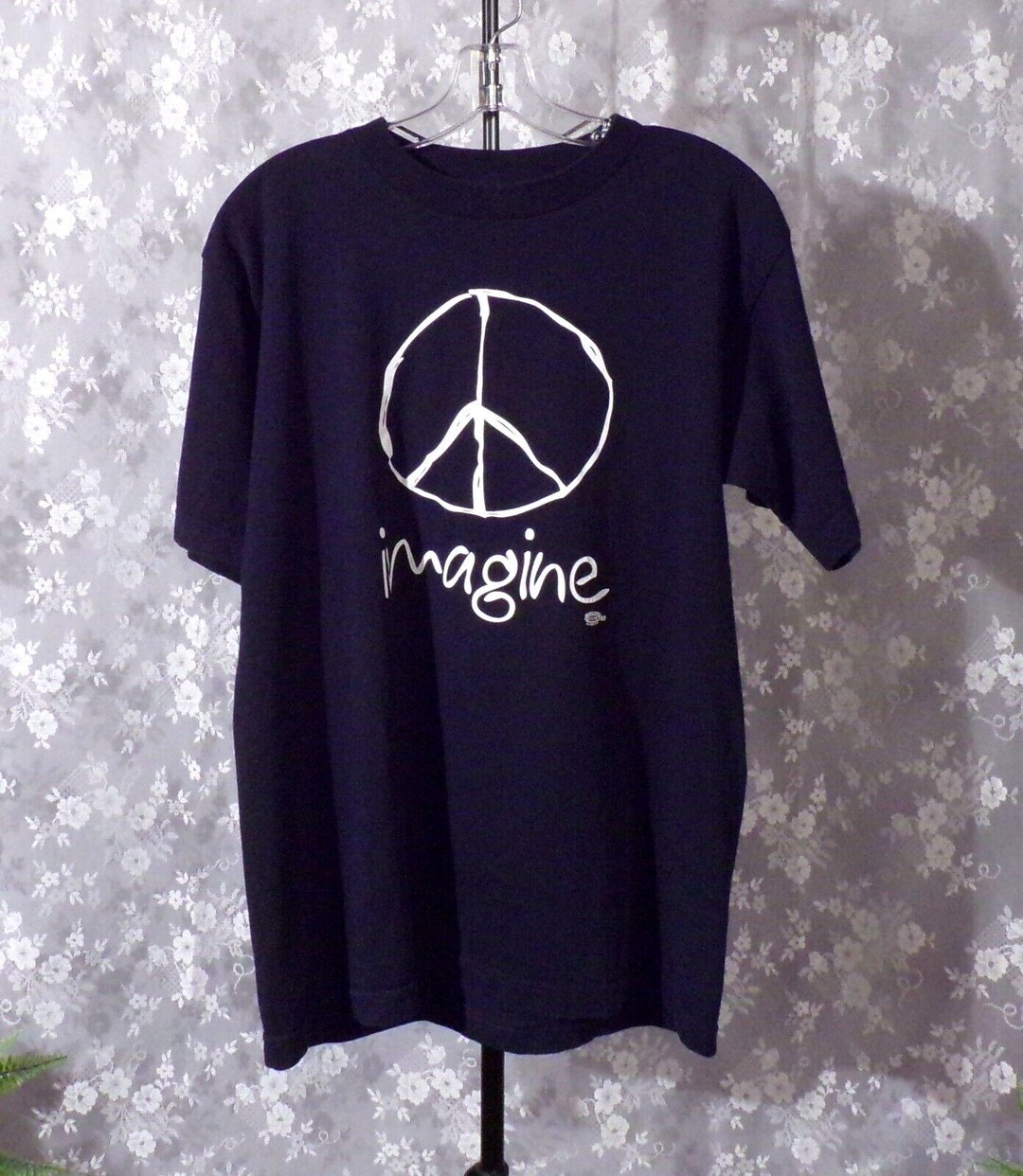 Vintage 90s T-shirt 1990s Peace Sign Imagine Hippie John Lennon Size ...