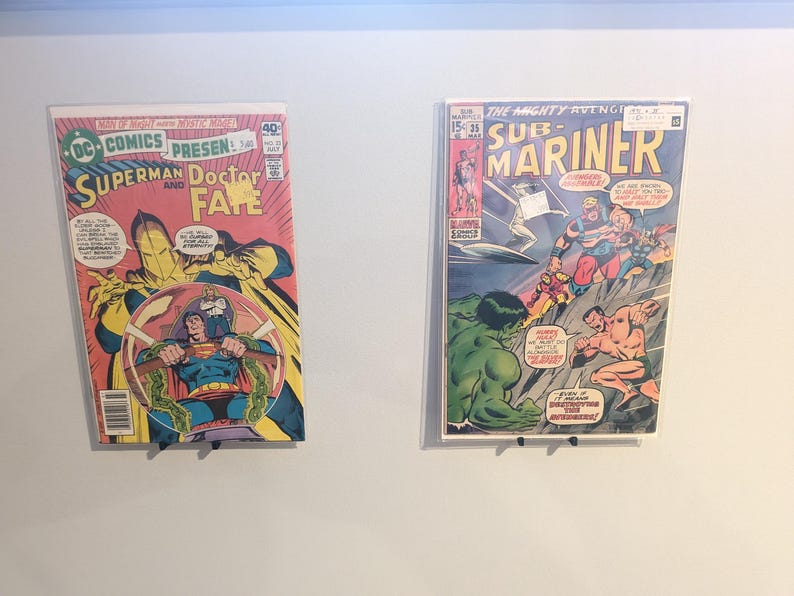 Minimalist Comic Book Display – 3D Printed Invisible Wall Mount - Etsy