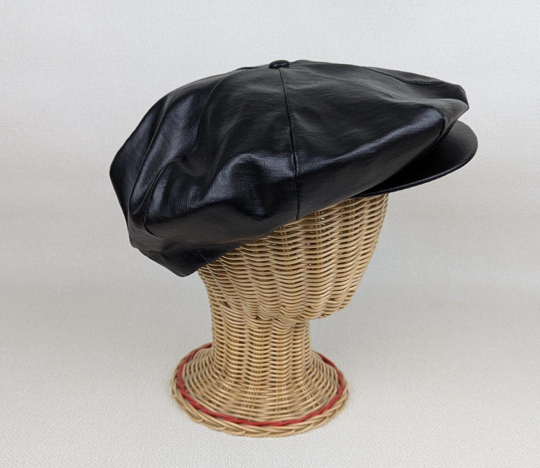 Vintage 1970s Black "pleather" Flat Cap - Medium - Union Made in the ...