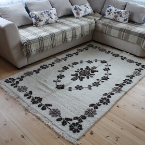 Shag Rug Vintage Hand Woven Wool Blanket. Woolen Blanket Beding ...