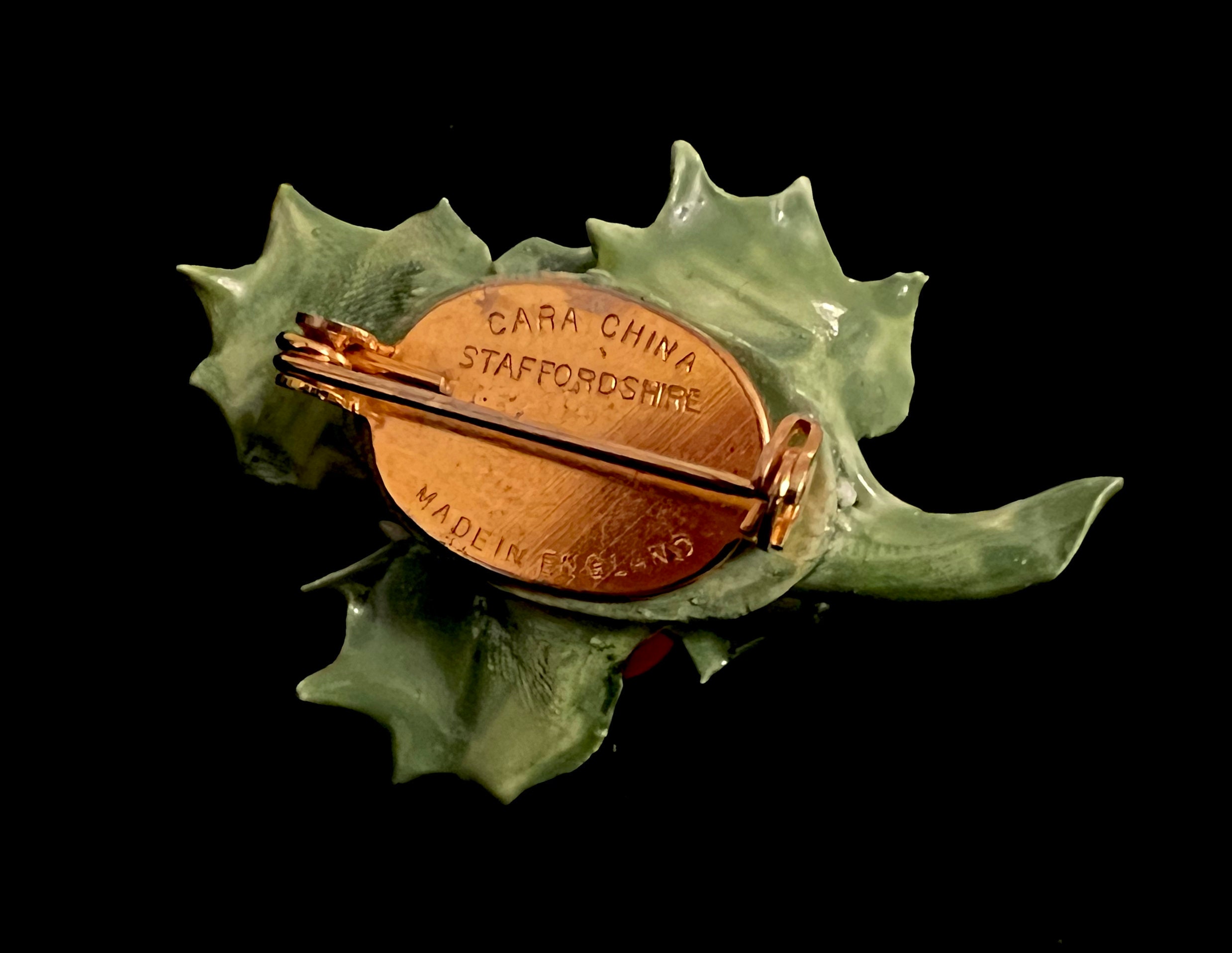 Holiday Cara China Staffordshire Holly Demi-parure brooch - Etsy
