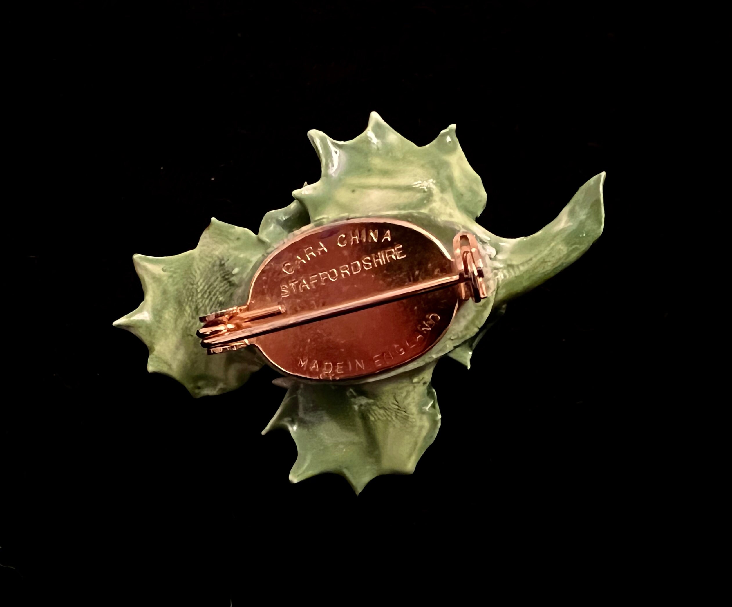 Holiday Cara China Staffordshire Holly Demi-parure brooch - Etsy