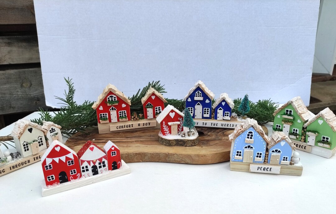 Mini Christmas Village Decorations Made From Reclaimed Pallet Wood ...