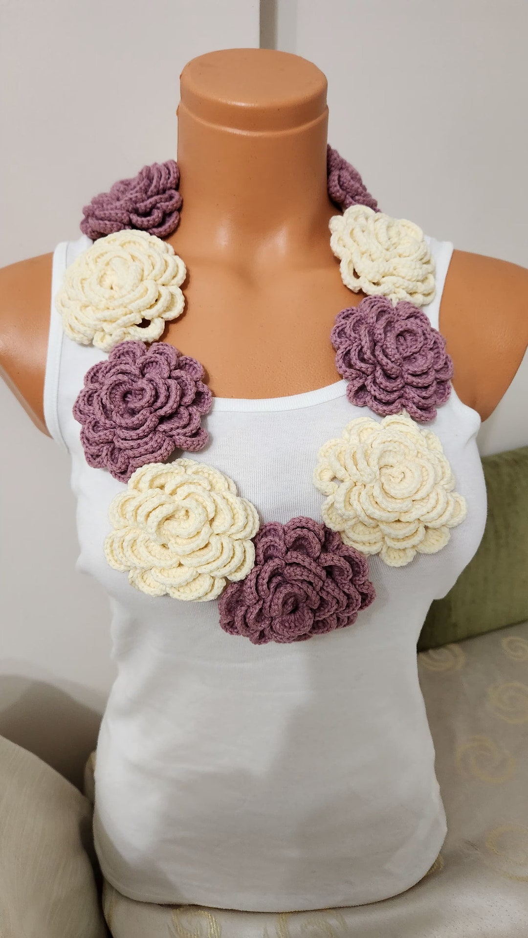 Crochet Flower Necklace, Romantic Lariat, Floral Hippie Accessory - Etsy