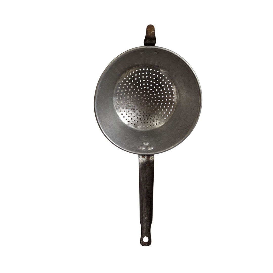 Vintage Aluminum Strainer Pan Small Colander Farmhouse Cottage Deocr ...
