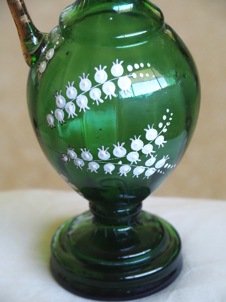 Stunning Emerald Green Art Glass Pitcher / Vase With White Enamel Lily ...
