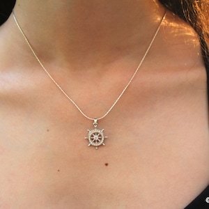 Ship Steering Wheel Necklace Elegant Classic Boat Wheel Pendant Quality ...