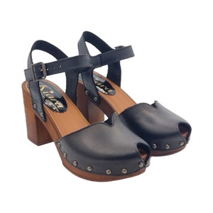 Black Dutch Open Toe Leather Sandals With Strap - Made in Italy - MY132 ...