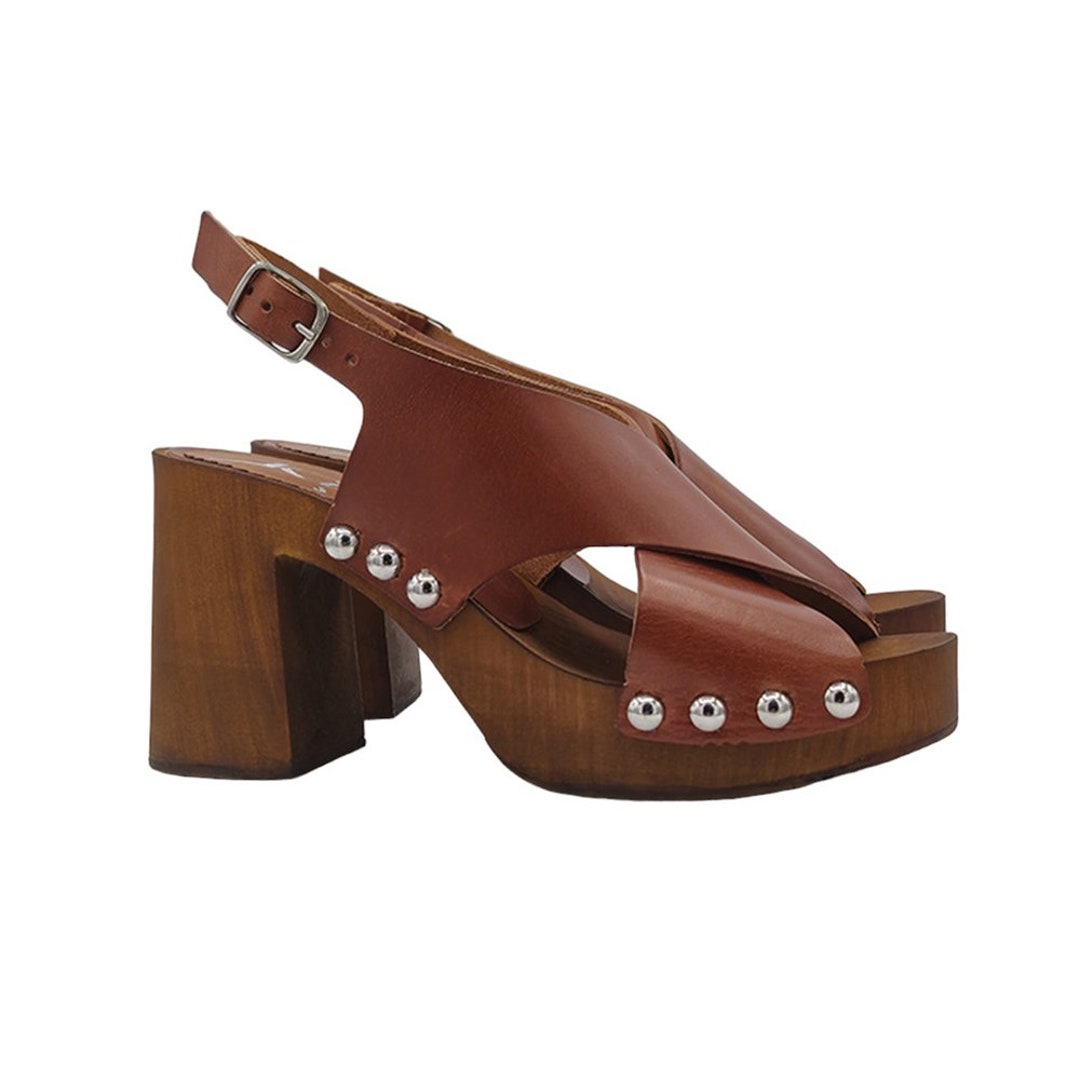 Clogs With Leather Cross Band, Comfortable and Light Structure - KG1701 ...
