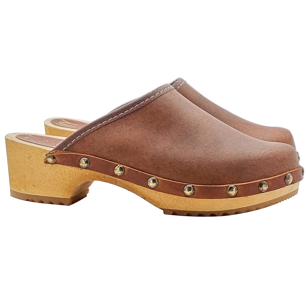 Clogs With Structure in Wood and Upper in Genuine Leather - MY6422 ...