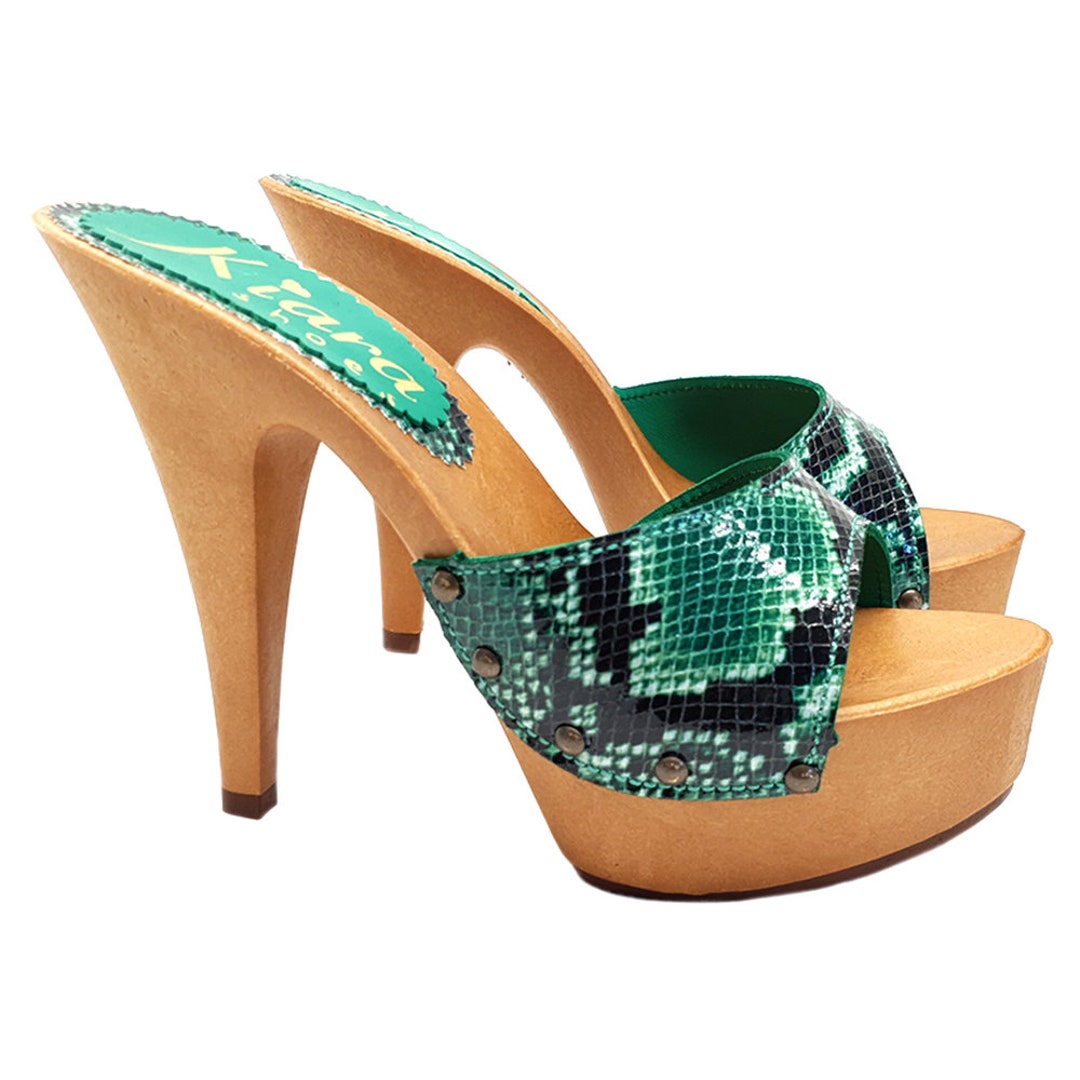 Green Clogs in Decorated Leather - K93001 PIT VERDE - Etsy