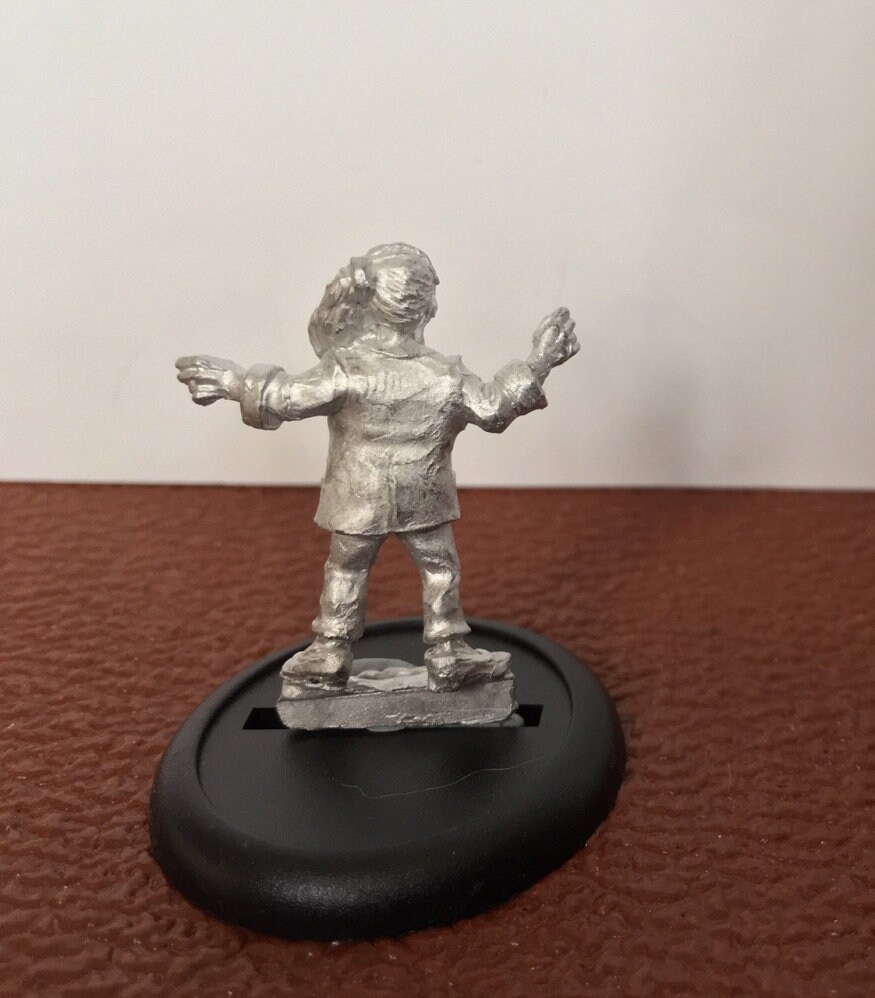 1980s KIDS 28mm Rpg Miniature Featuring Cassie, an 80s Kid Dancing to ...