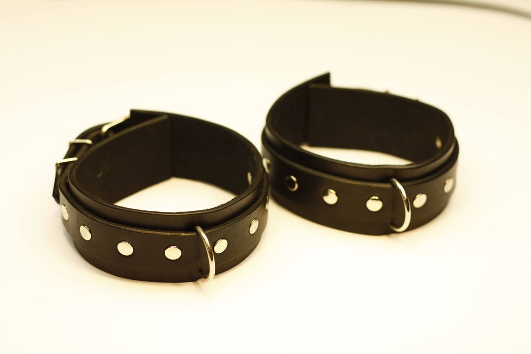 BDSM BICEPS RESTRAINTS. Genuine Leather Biceps Restraints With D-ring. Bondage Gear - Etsy UK