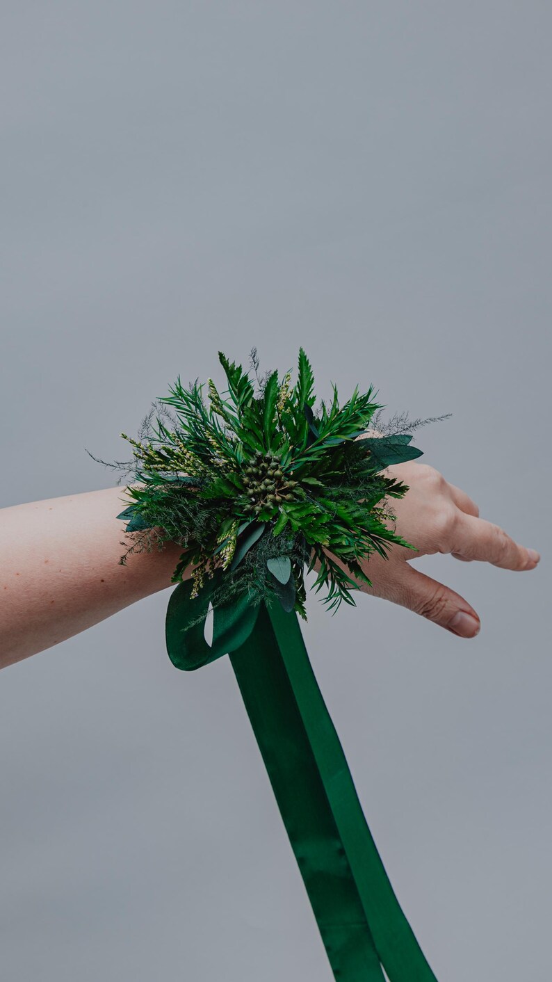 Forest Green Wrist Mother Corsage/dried Flower Corsage for Wedding ...
