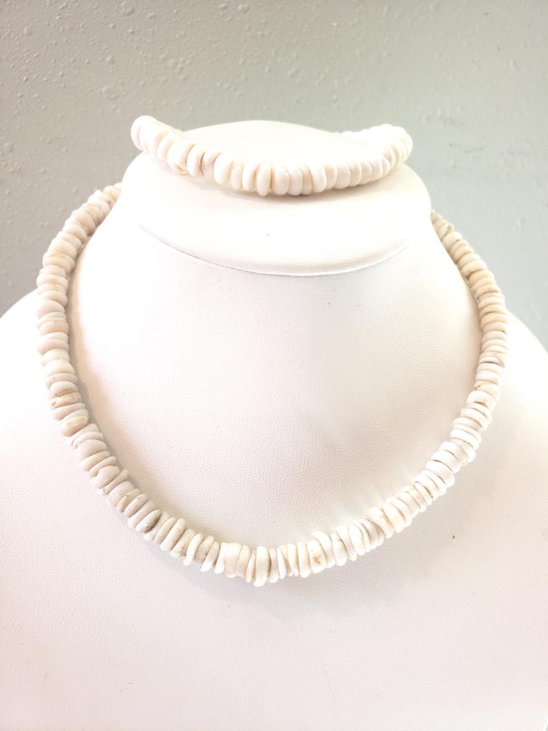 Vintage Puka Shell Necklace and Bracelet Set - Etsy