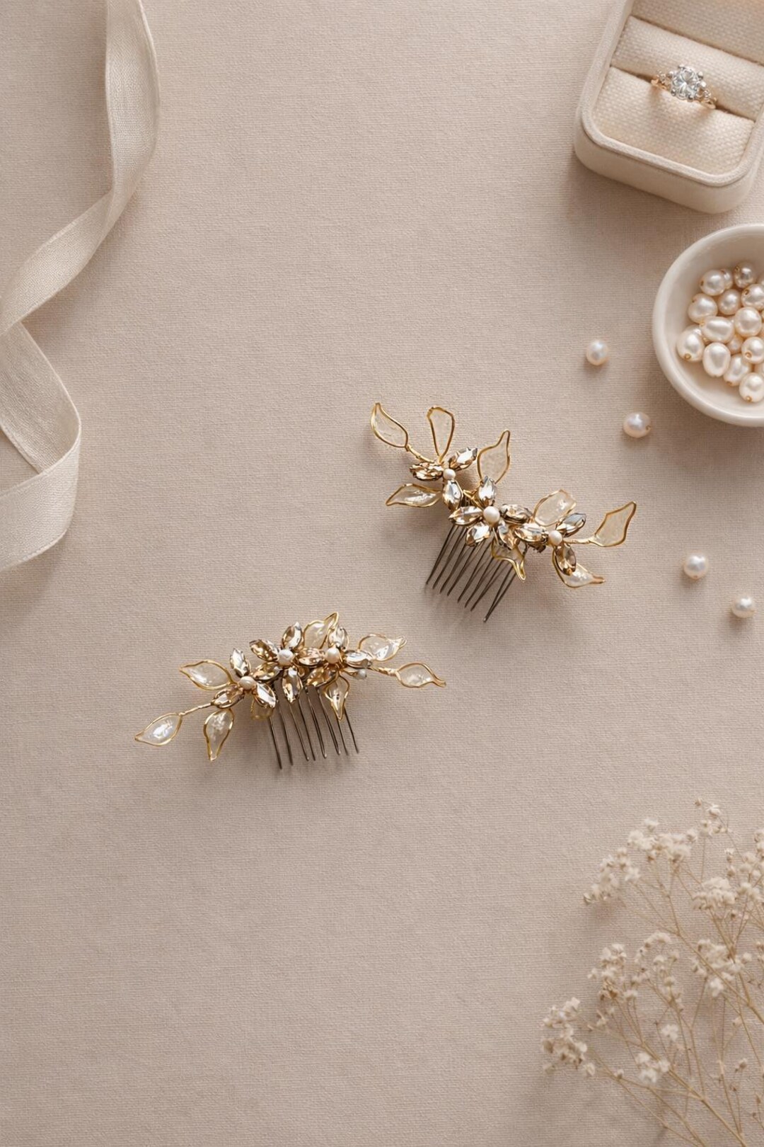 Resin Flower Gold Crystal Hair Comb, Botanical Bridal Hairpiece With ...