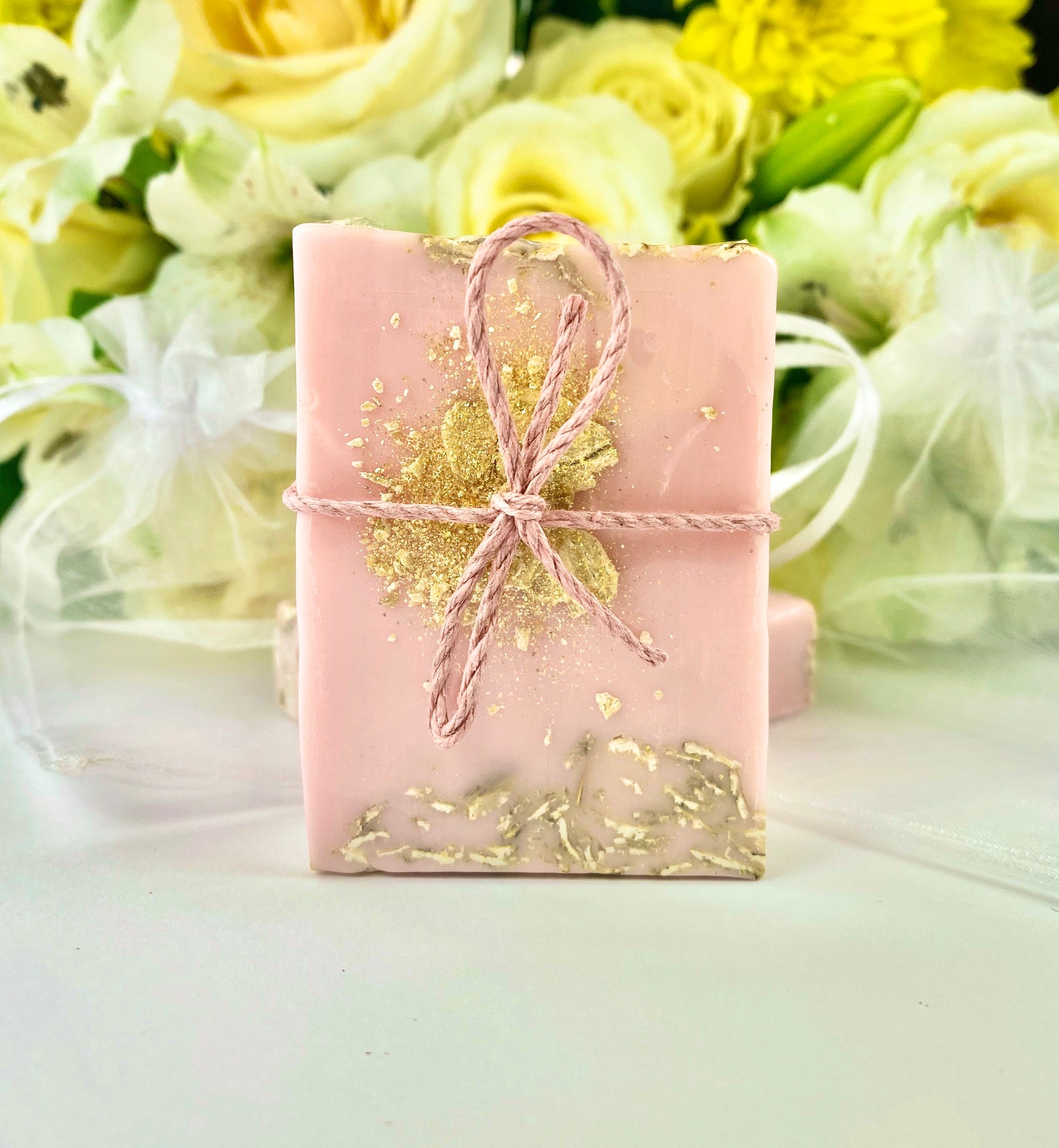 200 Blush Pink and Gold Soap Favors With Vintage Pink Hemp - Etsy