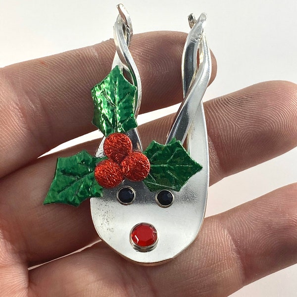 Reindeer Pin - Etsy