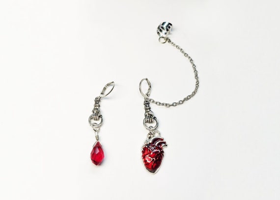 Bleeding Anatomical Heart Halloween Mismatched Earrings With - Etsy