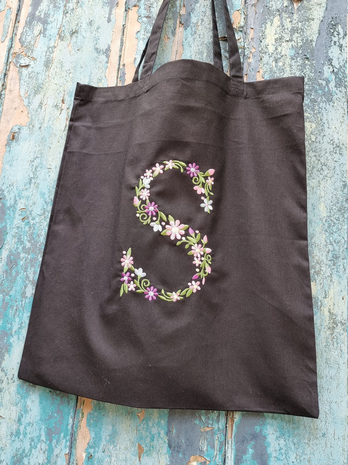 Personalised Floral Initial Embroidered Black or Natural Tote | Etsy