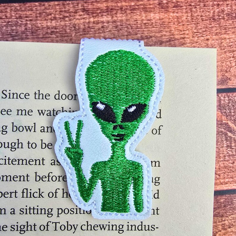 Embroidered Magnetic Bookmark Set: Science & Space Theme, Book Lover ...