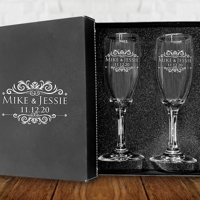 Family Toasting Glasses - Etsy