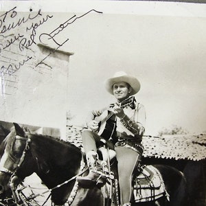 Original Gene Autry Signed Photo -champ and Guitar - 1950s - Etsy